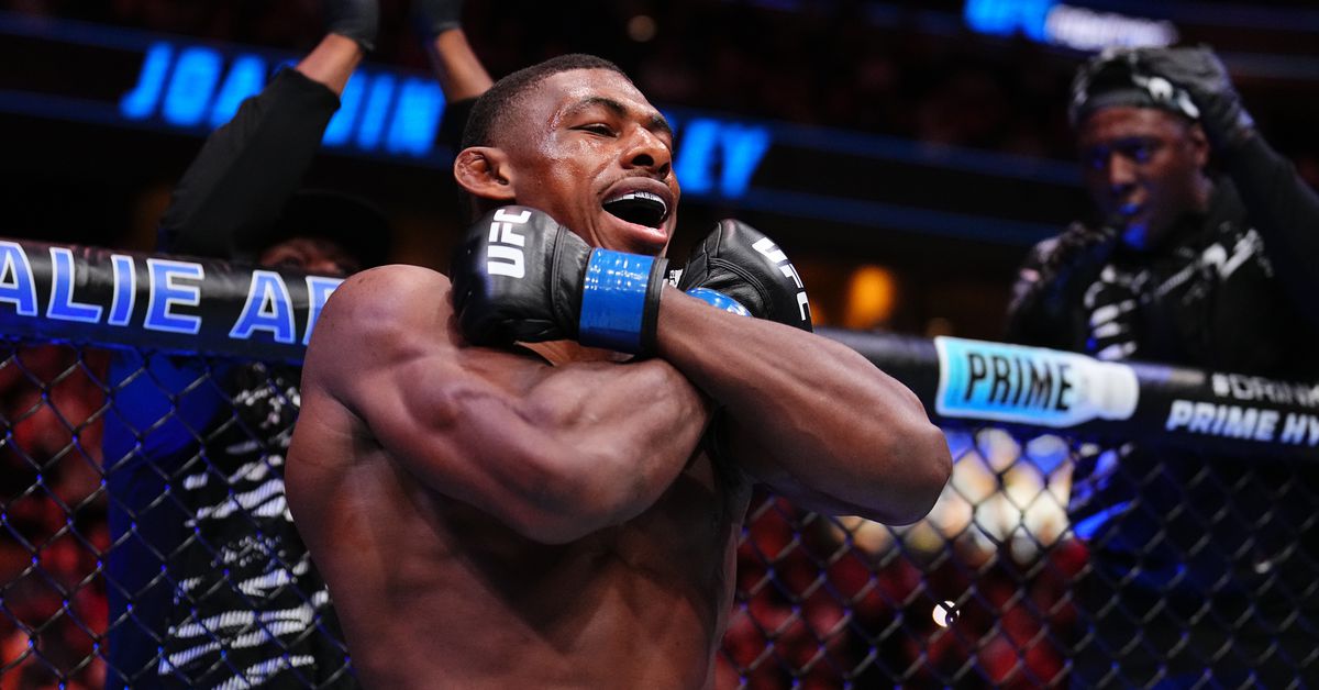Túi thư UFC Tampa: Joaquin Buckley xoay chuyển tình thế nhượng quyền ...